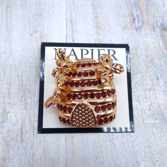 Napier | Jewelry | Napier Bee Hive With Bees Pin | Poshmark